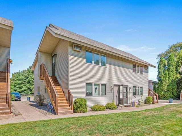 1468 nd St N Apt 1, Stillwater, MN 55082