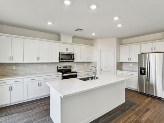 1469 McIntyre St, Galt, CA 95632