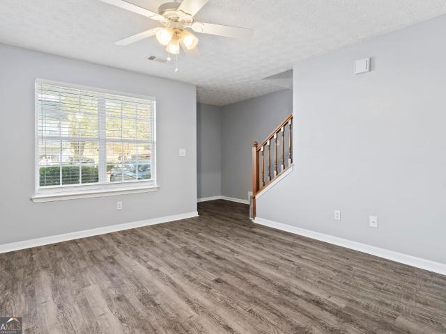 1469 N 42 Highway L66