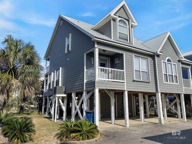 1469 W Lagoon Ave, Gulf Shores, AL 36542