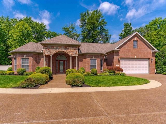 1469 Woodfield Dr, Newburgh, IN 47630