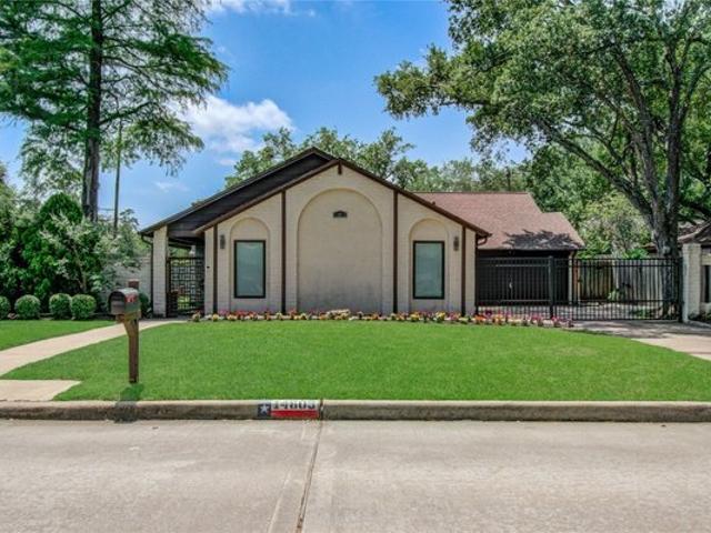 14603 Carolcrest Dr, Houston, TX 77079