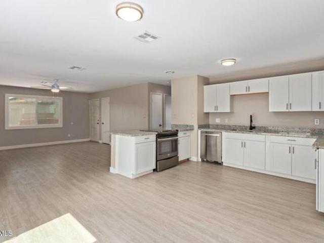 14602 N 54th Ave, Glendale, AZ 85306
