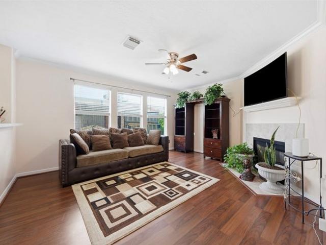 14607 Alannah Lagoon Ct, Houston, TX 77083