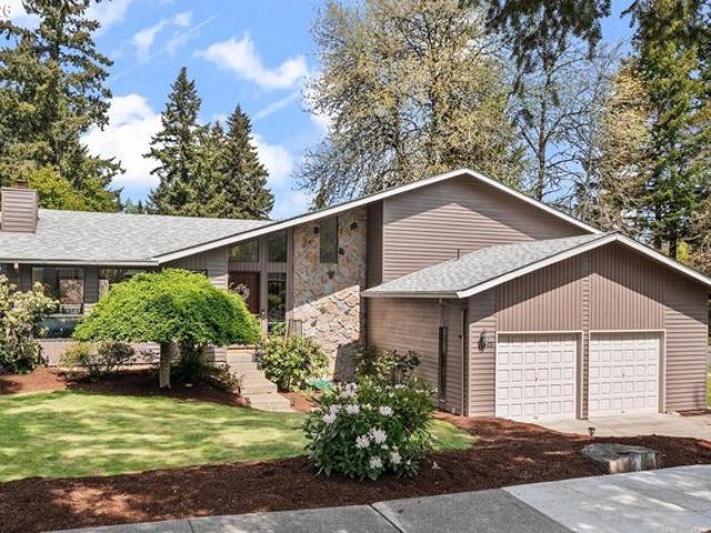 14605 SW Carlsbad Dr, Beaverton, OR 97007