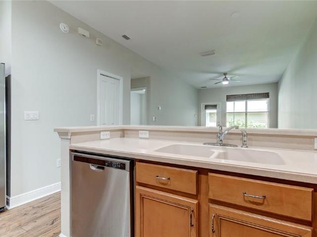 14606 Bournemouth Rd, Tampa, FL 33626 | MLS #TB8489