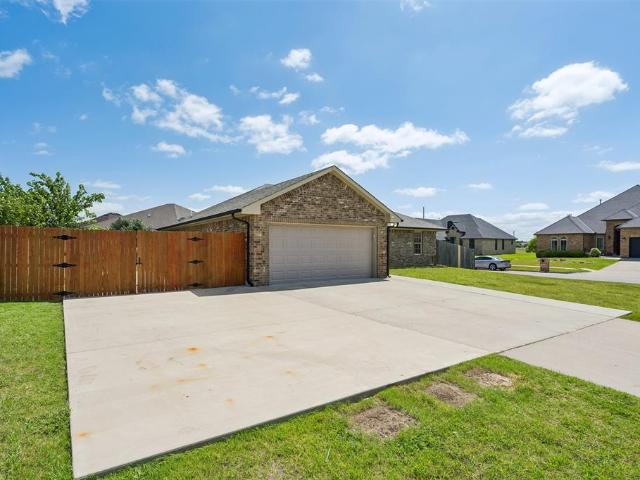 14608 Broadway Circle