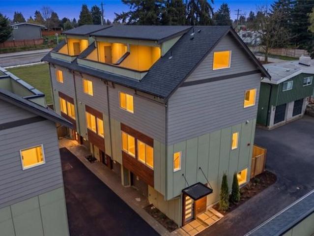 14608 Corliss Ave N Unit B, Shoreline, WA 98133