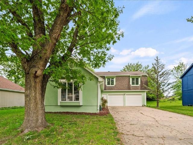 14609 Laquinta Dr, Grandview, MO 64030 | MLS #2616 | Compass