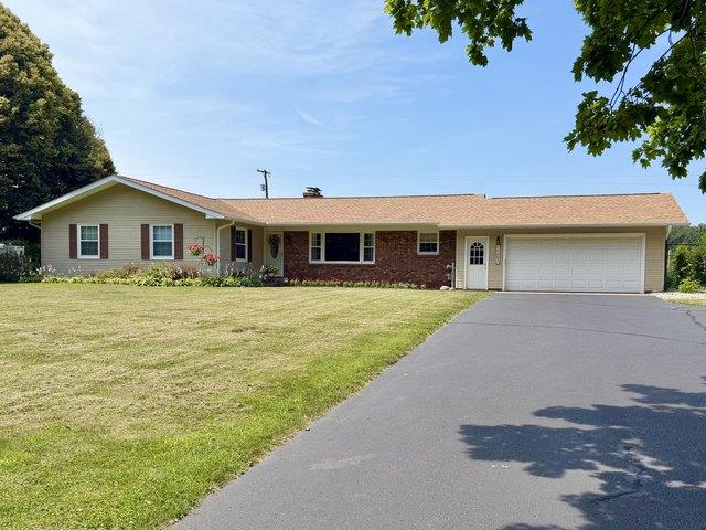 1460 Mile Rd, Marshall, MI 49068