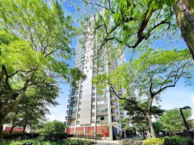 1460 N Sandburg Ter Unit 1412A, Chicago, IL 60610