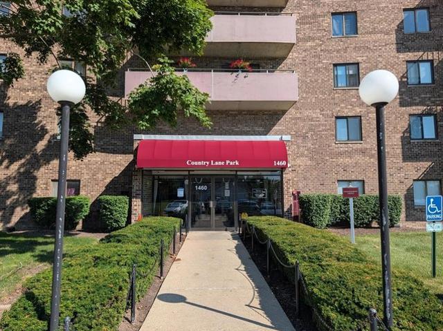 1460 Fairlane Dr Apt 202, Schaumburg, IL 60193