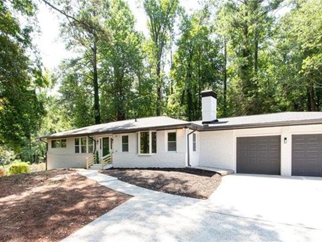 1460 Loch Lomond Trl SW, Atlanta, GA 30331
