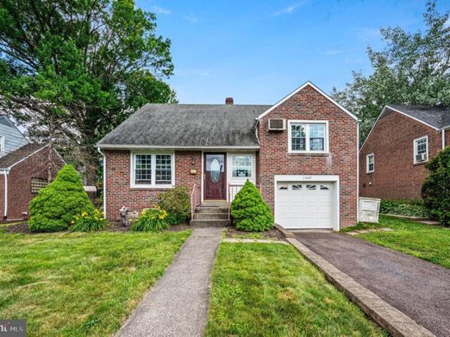 1460 Sunset Dr, Pottstown, PA 19464