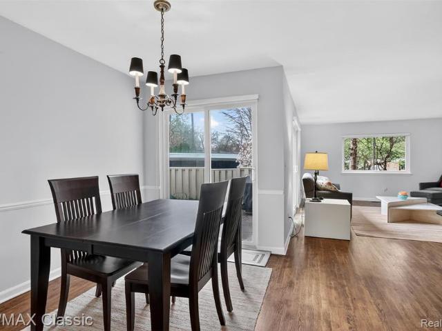 1460 Trailwood Path