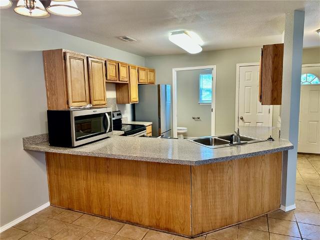 1460 W Junction Street 4