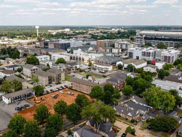 1460 15th Avenue 5 Bedroom Apartment for Rent at 1460 15th Ave, Tuscaloosa, AL 35401