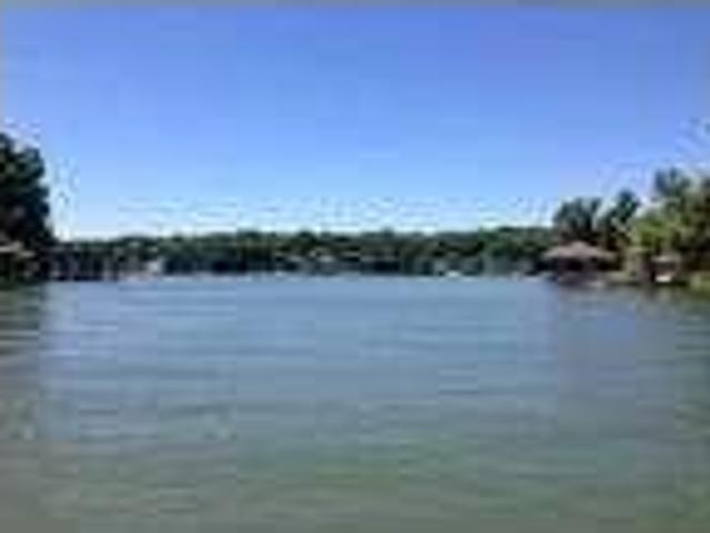 $1460 / 3br Smith Mountain Lake waterfront summer rental w/ kayaks