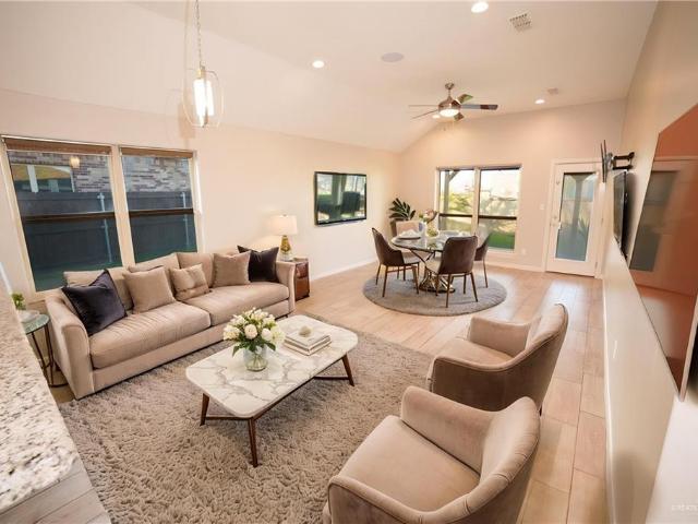 14612 Kurth Cove