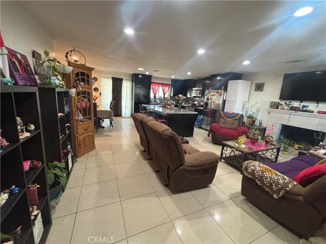 14615 El Cariso Rd, Victorville, CA 92392 | MLS #HD26095 | Compass