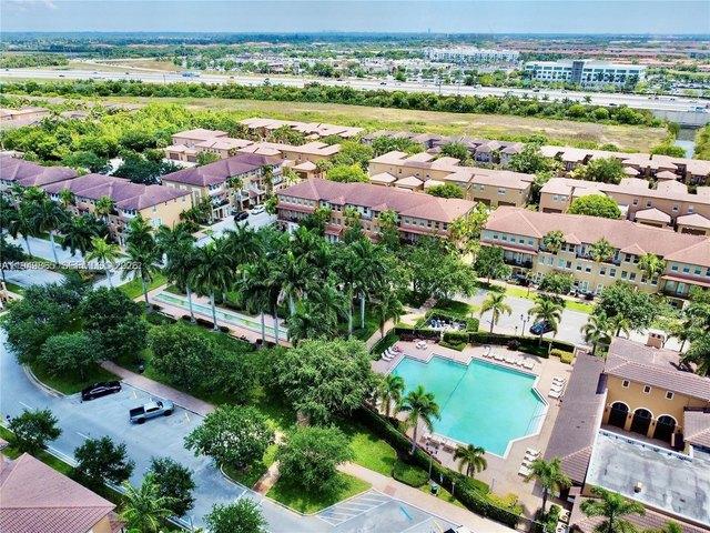14615 SW 14th St Unit 14615, Pembroke Pines, FL 33027