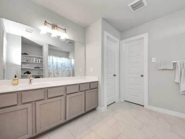 14619 Olive Sparrow Ln, Houston, TX 77049 | MLS #60474