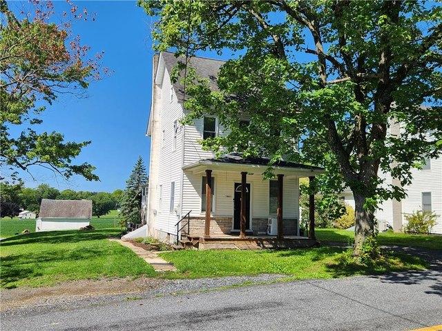 1461 Main St, Chapman, PA 18014