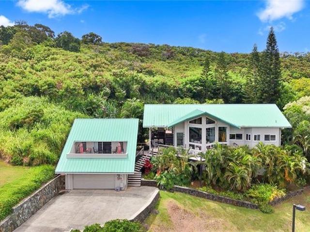 1461 Aunauna St, Kailua, HI 96734