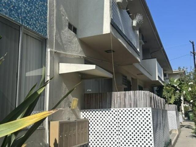1461 Canfield