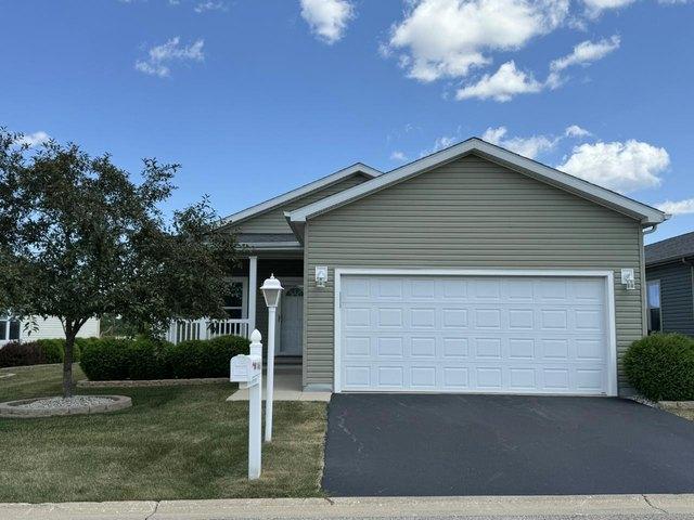 1461 Equestrian Dr Unit 1137, Grayslake, IL 60030