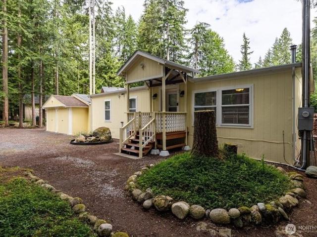 1461 King Valley Dr, Maple Falls, WA 98266