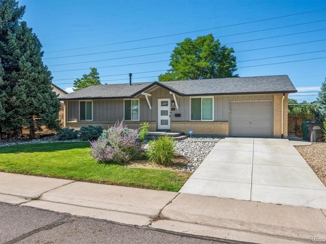 1461 S Magnolia Way