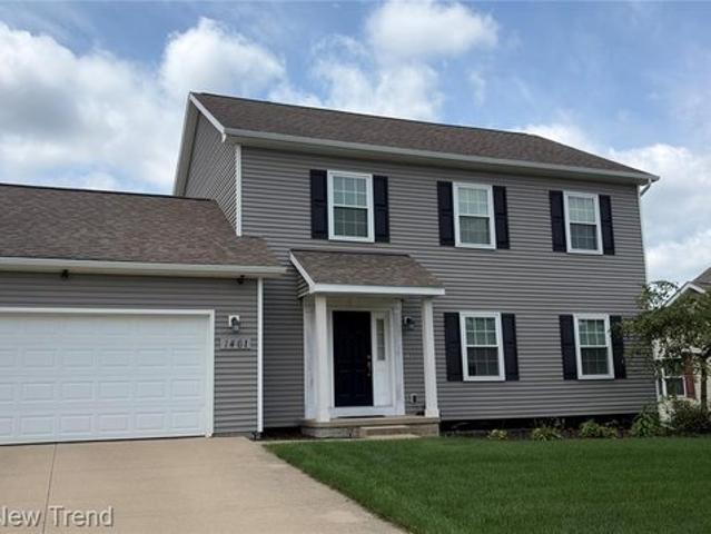 1461 Scotland Yard Dr, Commerce Township, MI 48390
