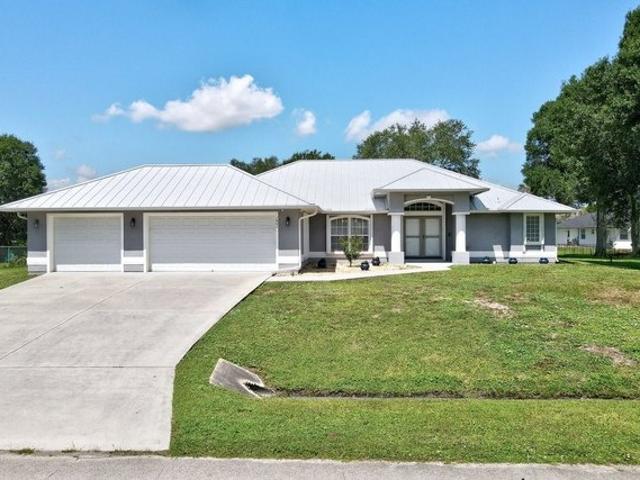 1461 Seahouse St, Sebastian, FL 32958