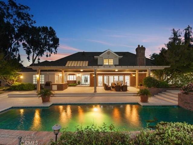 1461 Woodvale Ln, Riverside, CA 92506