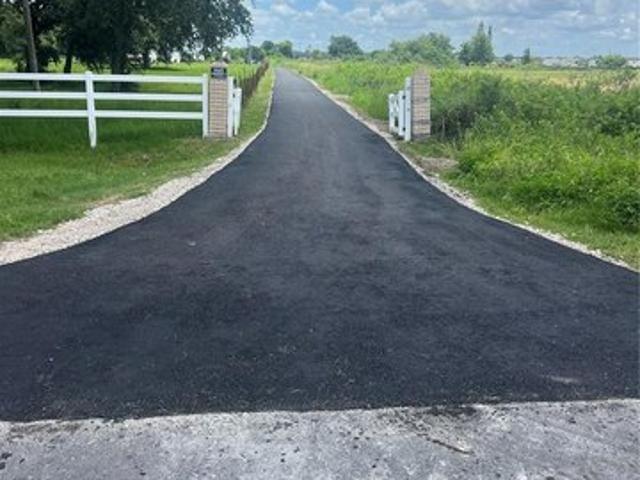 14626 McGrady Rd, Wimauma, FL 33598