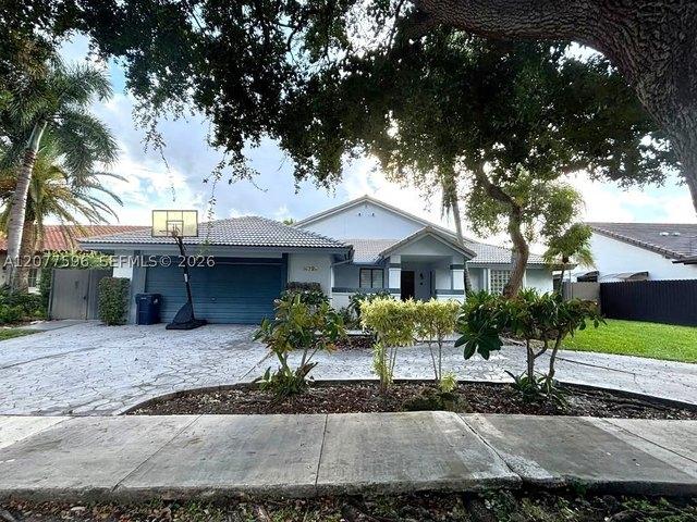14629 Glencairn Rd, Miami Lakes, FL 33016