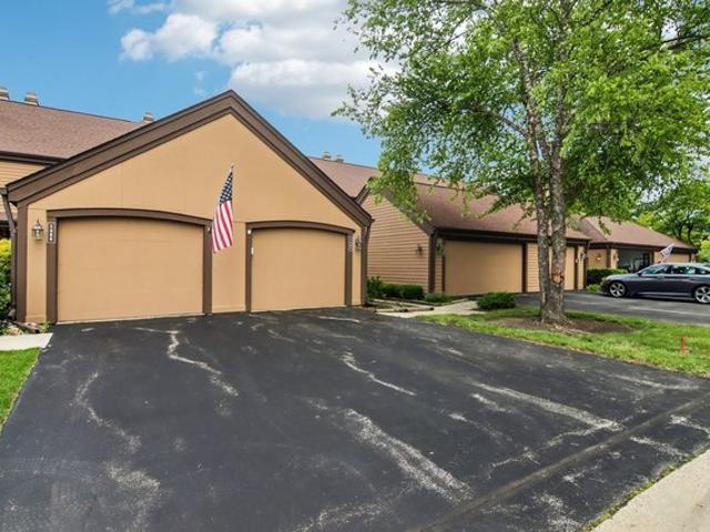 1462 Fairfax Ln, Buffalo Grove, IL 60089