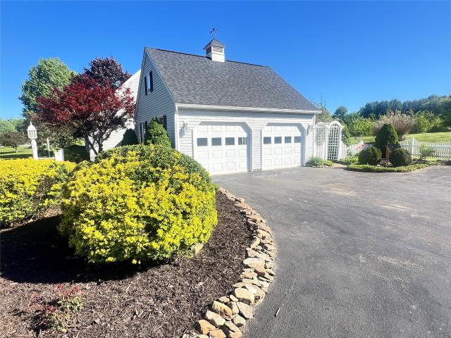 1462 hendersonville road