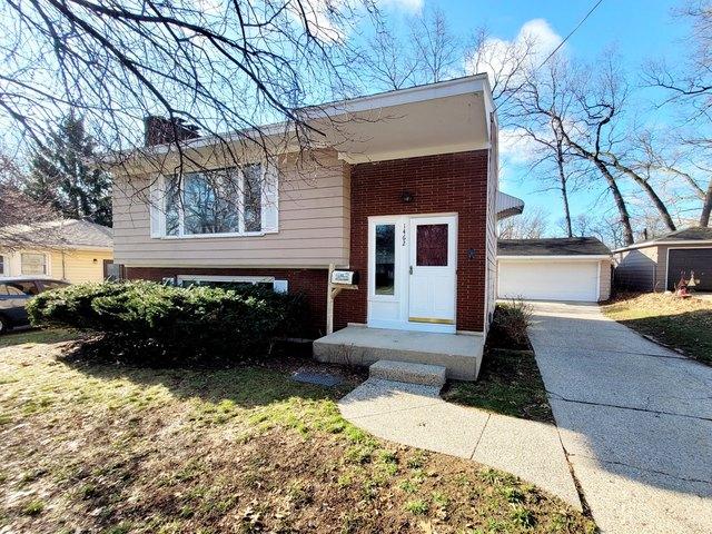 1462 Southlawn Dr SW, Wyoming, MI 49509