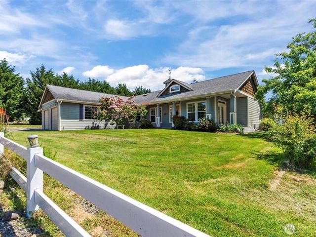 1462 th Ave E, Puyallup, WA 98375