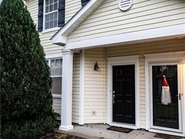 1462 Titchfield Dr, Chesapeake, VA 23320