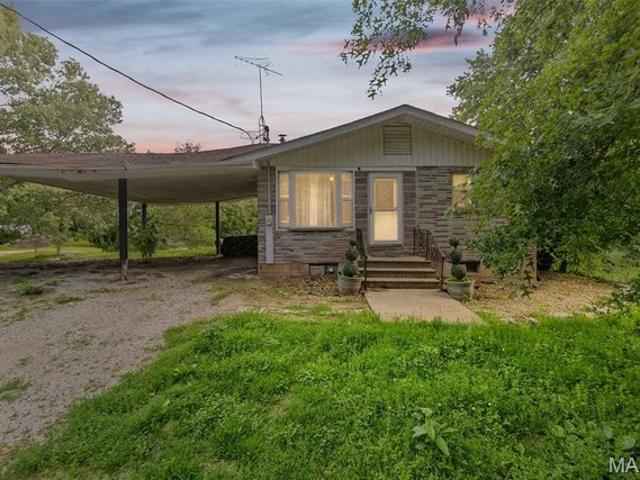 1462 Woburn Ave, Greenville, IL 62246