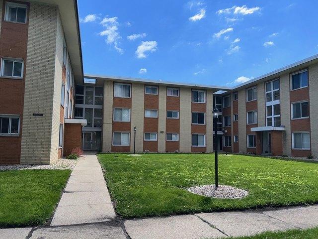 14633 Keystone Ave Apt 3H, Midlothian, IL 60445