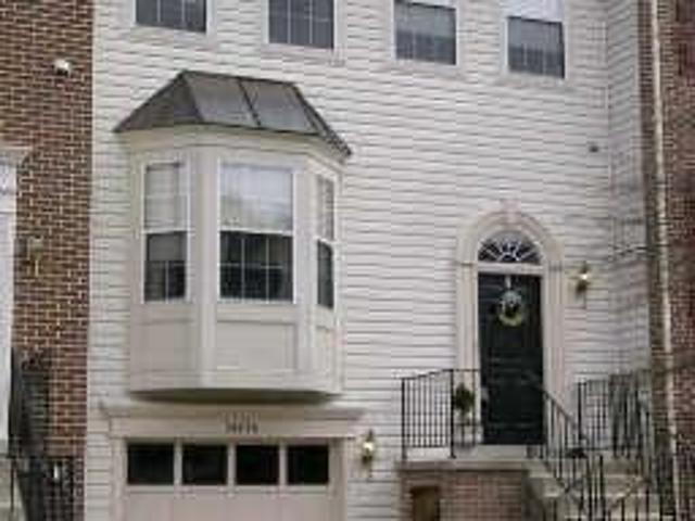 14636 Stream Pond Dr, Centreville, VA 20120