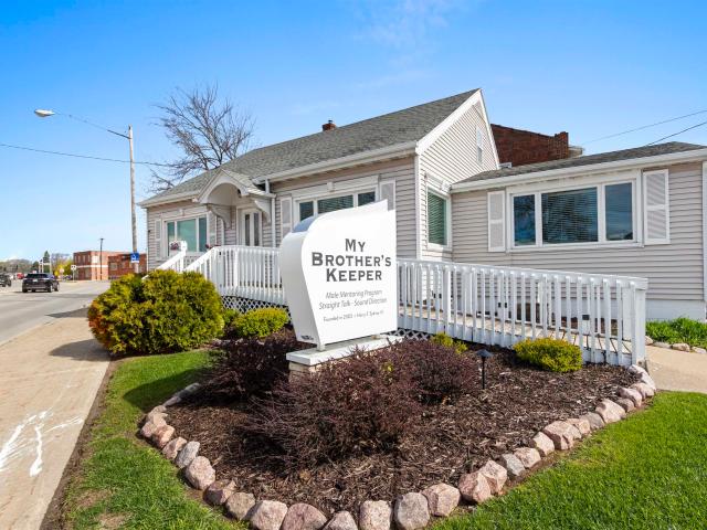 1463 MAIN Street