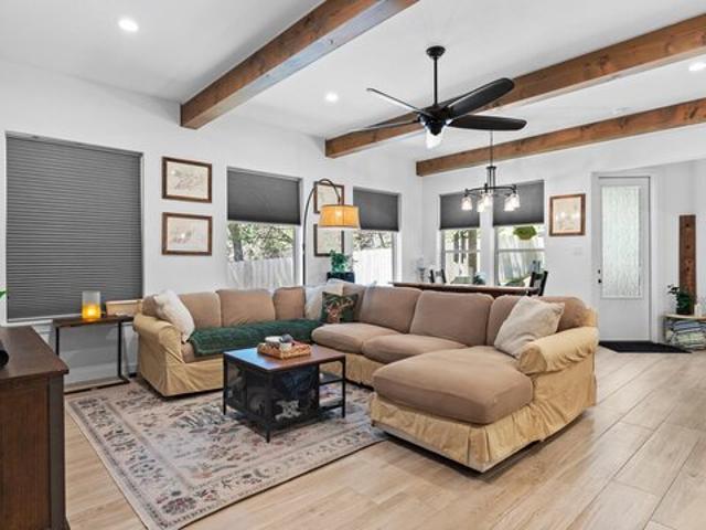 1463 Bonnyview