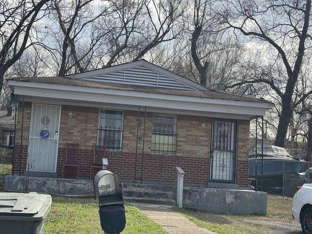 1463 Effie Rd, Memphis, TN 38106