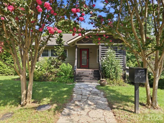 146 Courtland Avenue
