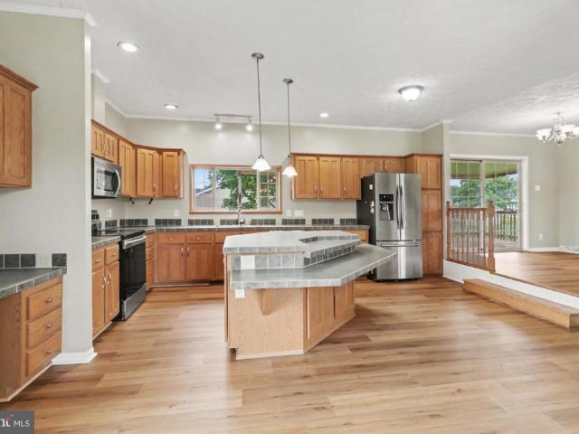 146 Camelot Drive